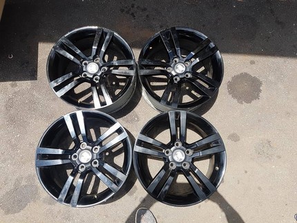 holden commodore 18 inch rims | Wheels, Tyres & Rims | Gumtree ...