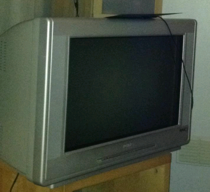 Silver Tv and freeview box free | in Clydebank, West Dunbartonshire ...