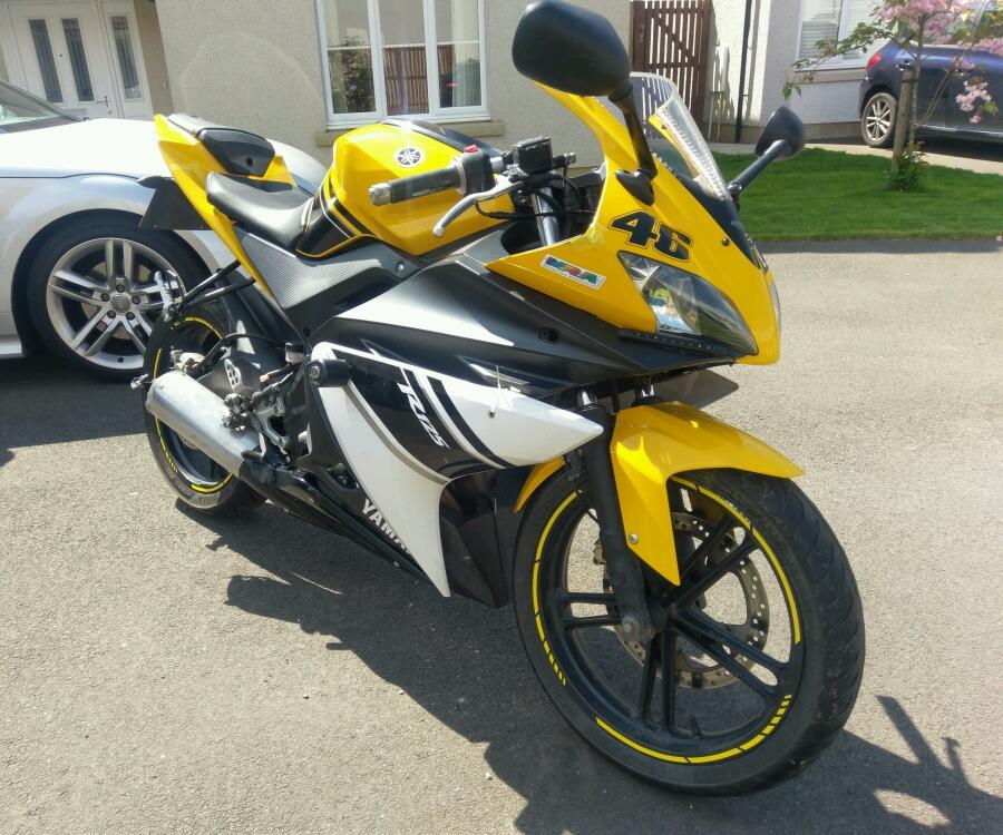 Yamaha Yzf R125 Yellow