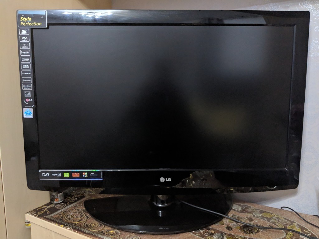 LG 37LG3000 - 37 inch HD Ready Widescreen LCD TV | in Wolverhampton ...