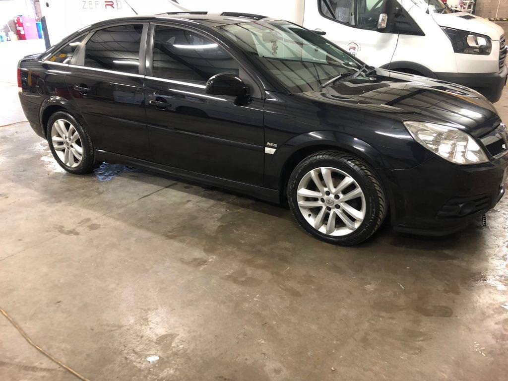 Vauxhall Vectra 1.8 Sri (Black) | in Perth, Perth and Kinross | Gumtree