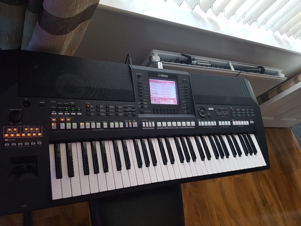 Yamaha a2000 фото