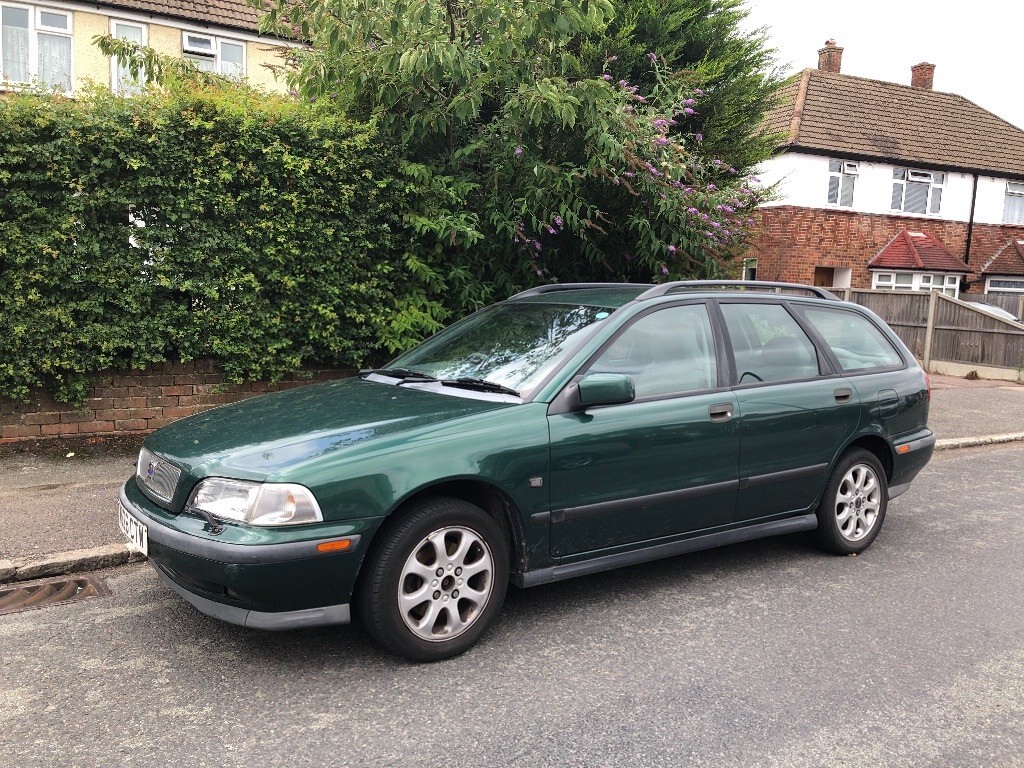 Volvo V40 Estate Green | in South Croydon, London | Gumtree