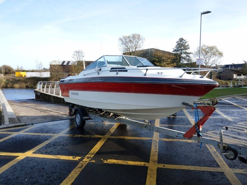 Rinker V190 (19ft) with Mercruiser Thunderbolt 4.3 V6 on galvanised ...