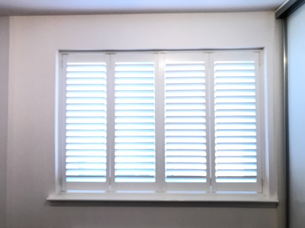 2 sets of Wooden white window shutters | in Paisley, Renfrewshire | Gumtree