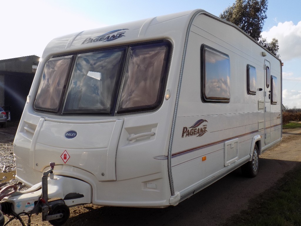 BAILEY PAGEANT series 5 - PROVENCE– 2005 – 5-berth caravan | in ...