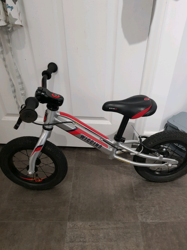 Wiggins balance bike store