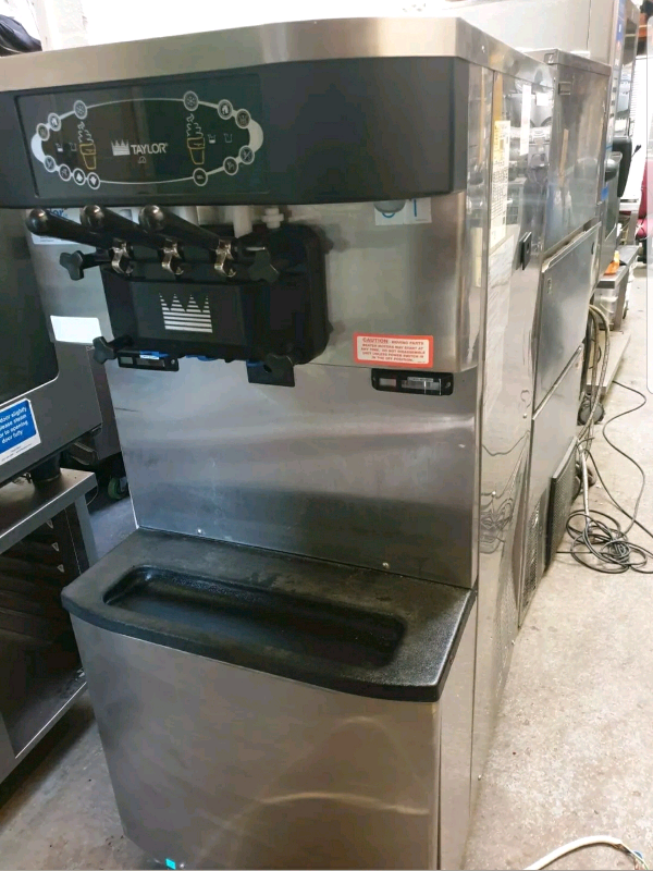 TAYLOR C712 PUMP FED ICE CREAM MACHINE | in Leytonstone, London | Gumtree