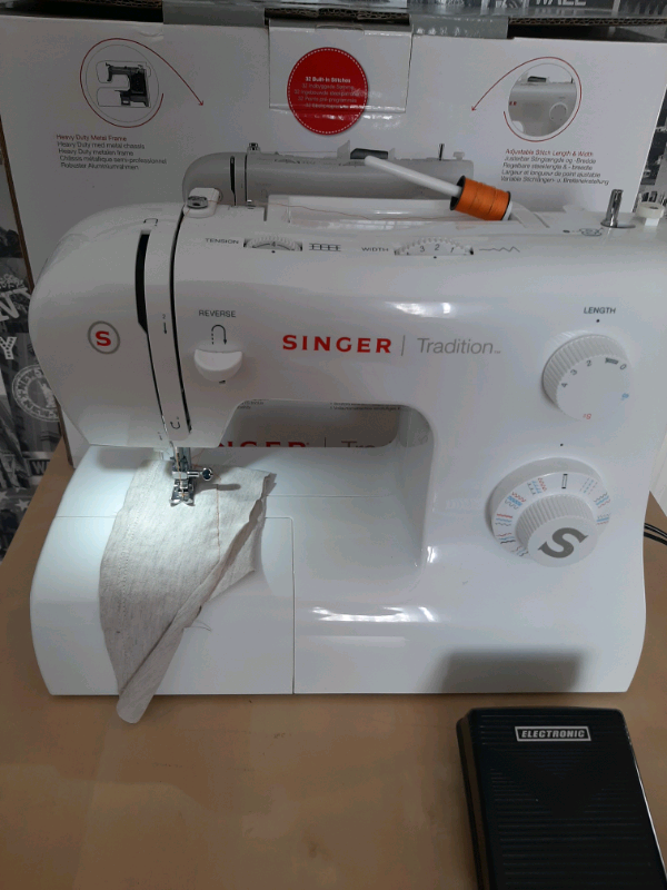 sewing machine SINGER Tradition 2282 | in Westbury On Trym, Bristol ...