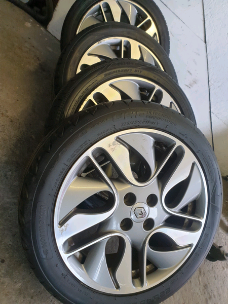 Renault Clio 17 Alloy Wheels for sale in UK | View 72 ads