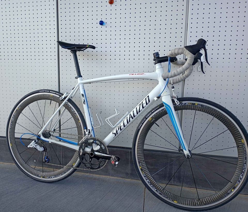 Specialized allez comp e5 road bike