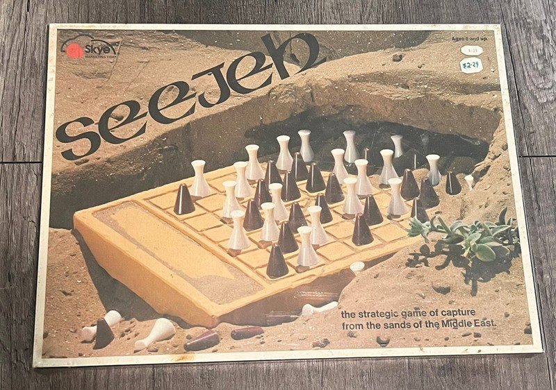 Seega – Board Game Guys