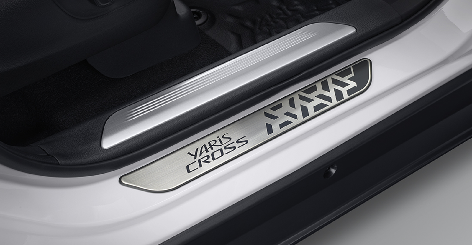23 25 Genuine Toyota YARIS cross Sporty Door Sill Trim Scuff Kicker Plate 4 pcs eBay