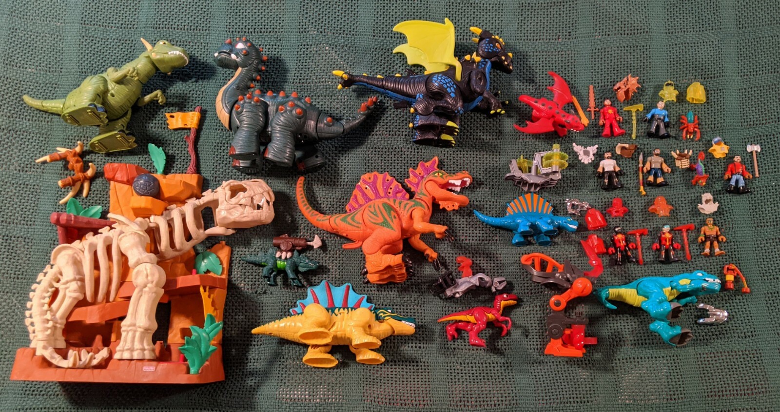 Imaginext Lot Dinosaurs - Spike Jr - Dragons - 8 Figures Imaginext Lot Dinosaurs - Spike Jr - Dragons - 8 Figures