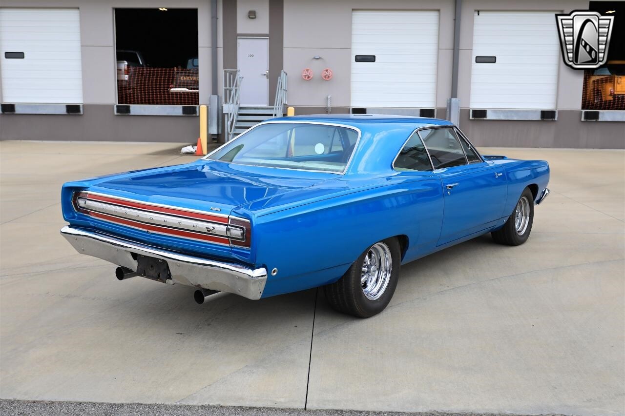 Blue 1968 Plymouth Road Runner Coupe 426 Cid Hemi V-8 4 Speed Manual ... Blue 1968 Plymouth Road Runner Coupe 426 Cid Hemi V-8 4 Speed Manual ...