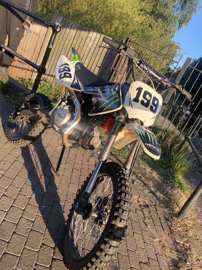 Stomp 140cc pitbike pit bike big wheel oil cooled 4 stroke | in ...