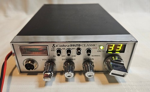 Cobra 25 LTD Classic CB Radio Powers ON