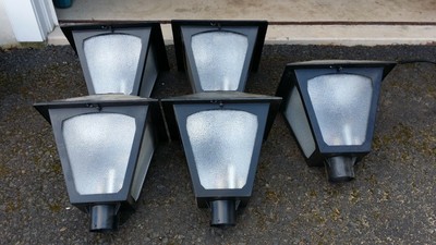 Fixtures - High Pressure Sodium Light Fixture
