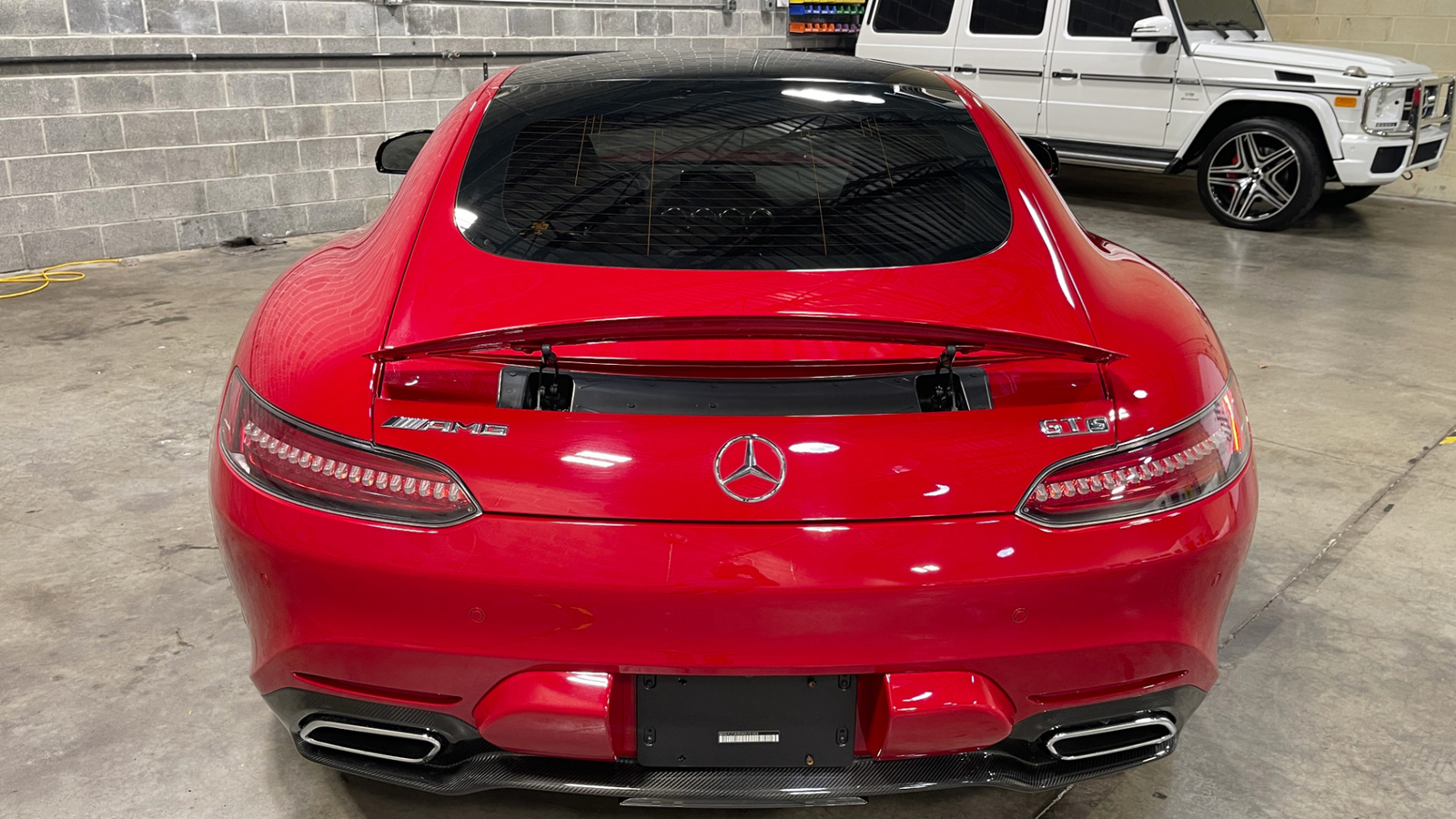 2017 Mercedes-benz Amg Gt S 7937 Miles, Mars Red 2dr Amg 4.0l Twin ...