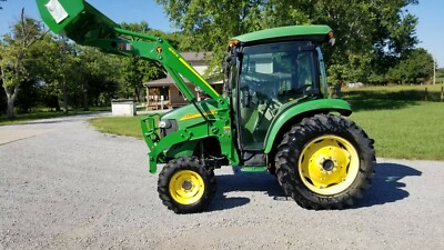 Tractors - John Deere 4520
