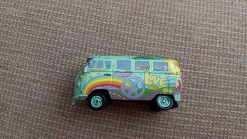 VINTAGE RARE DISNEY/PIXAR VW MINI BUS WITH CARS