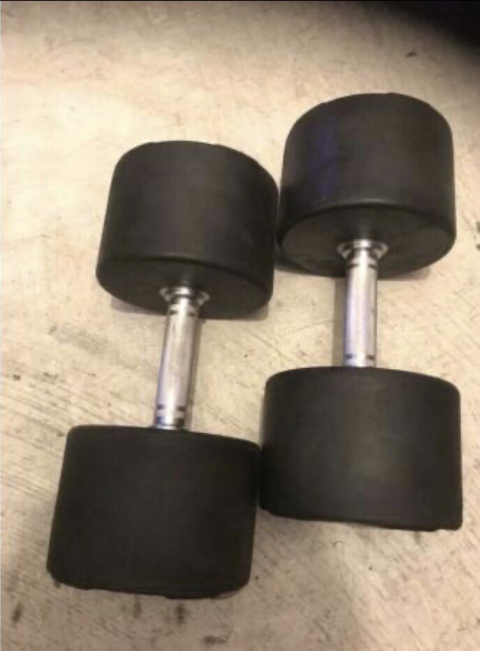 2x 50kg rubber dumbbells set (100kg total) | in Camden, London | Gumtree 2x 50kg rubber dumbbells set (100kg total) | in Camden, London | Gumtree
