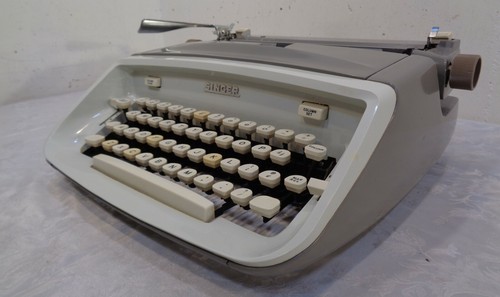 19XX* Singer Professional T-62 on the Typewriter Database