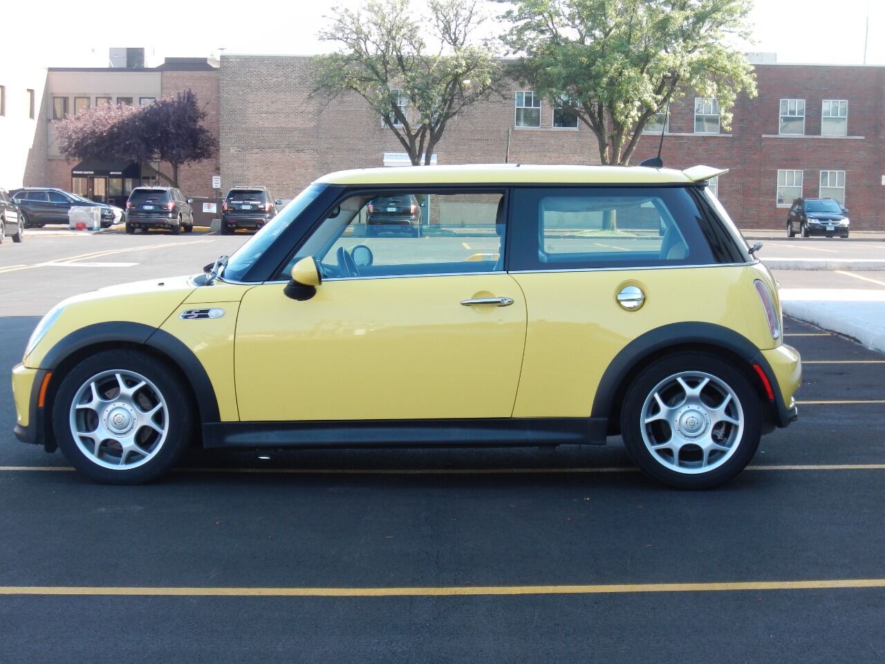 2005 Mini Cooper S 2dr Supercharged Hatchback 61692 Miles Yellow ...