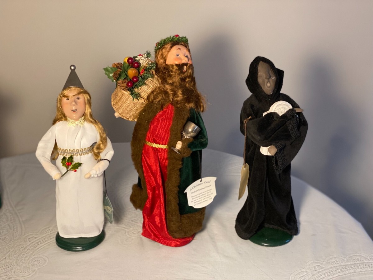 Dickens Christmas Carolers Figurines Ebenezer Scrooge Christmas