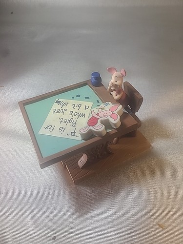 Disney Winnie The Pooh Desk Set Series Piglet Note Pad Holder Figurine ...