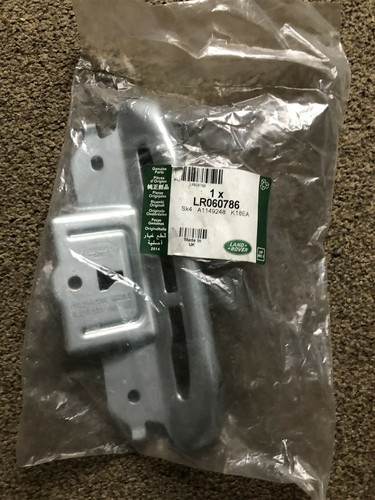 LAND ROVER DISCOVERY SPORT 2015 > AIR BAG BRACKET !GENUINE! LR060786 ...