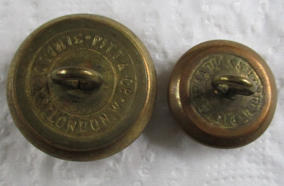 2x British Army:"KING'S OWN YORKSHIRE LIGHT INFANTRY BUTTONS" (KOYLI ...