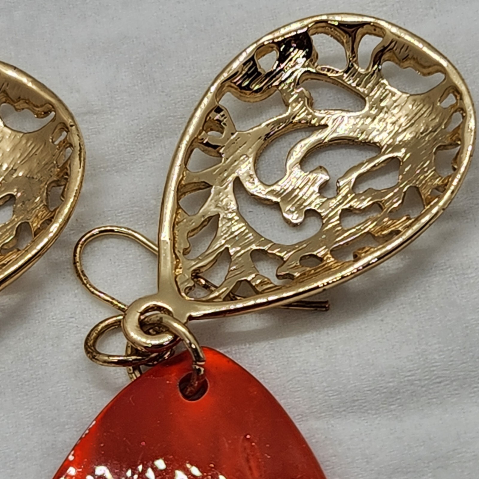 2" Long Red-Orange Dyed MOP Mother Of Pearl Gold Tone Dangle Earrings ...