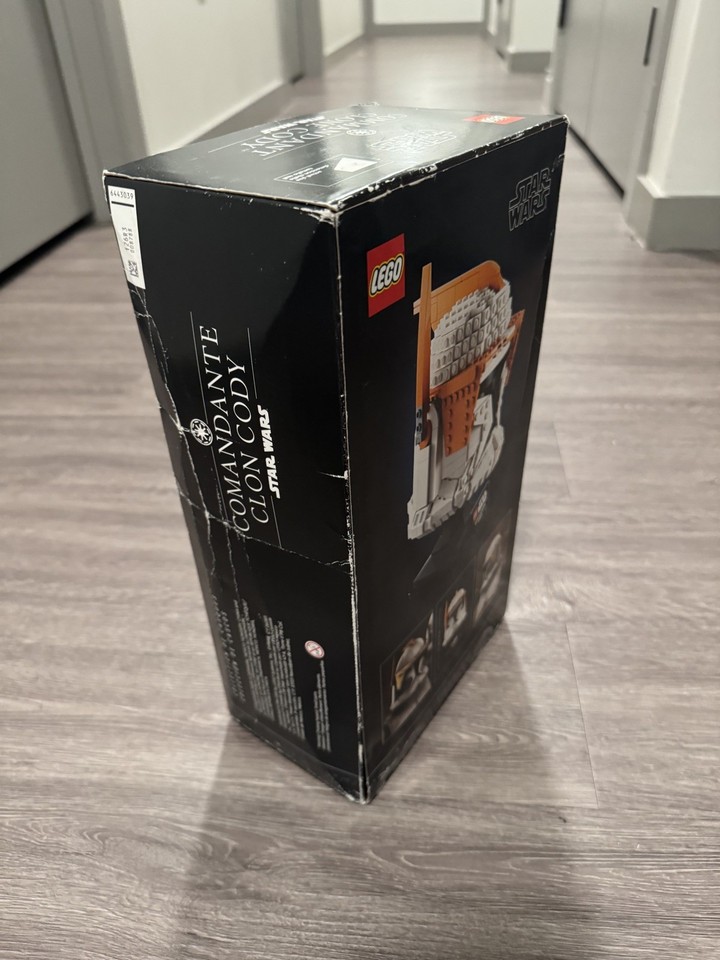 New Retired Sealed(75350) LEGO Star Wars Clone Commander Cody Helmet ...