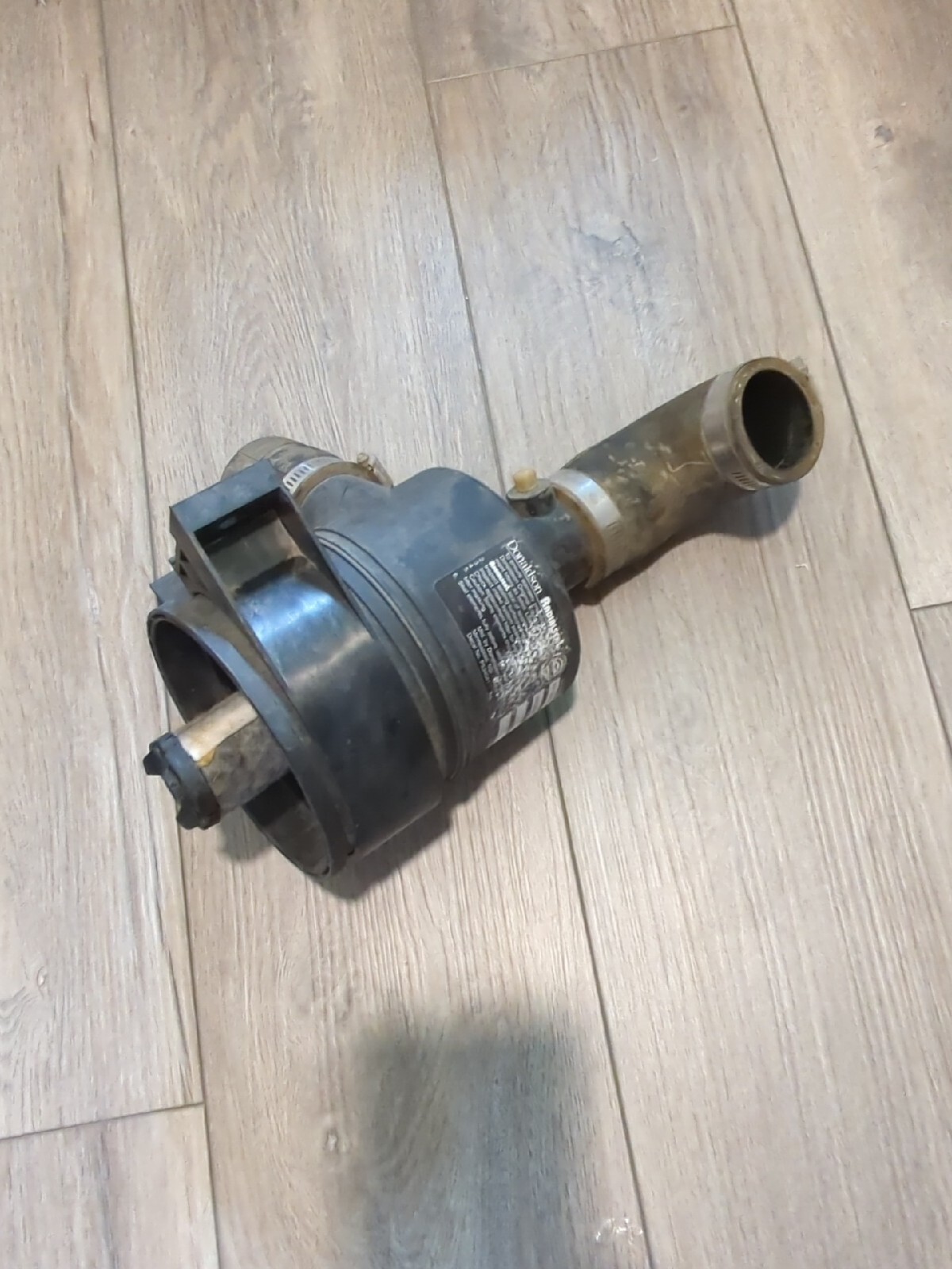 DONALDSON P822686 - Air filter cross reference