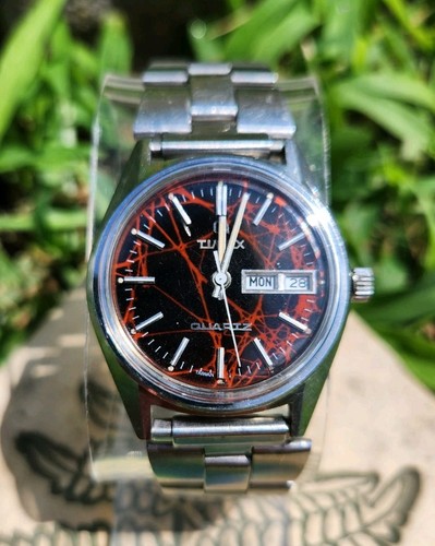 Vtg 1978 Timex Q Red Nebula RARE John Travolta (Vincent Vega) 37mm Men ...