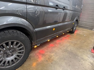 Side Bar glossy black with 6 LEDs Man TGE 2018-2025/VW Crafter 2018 ...