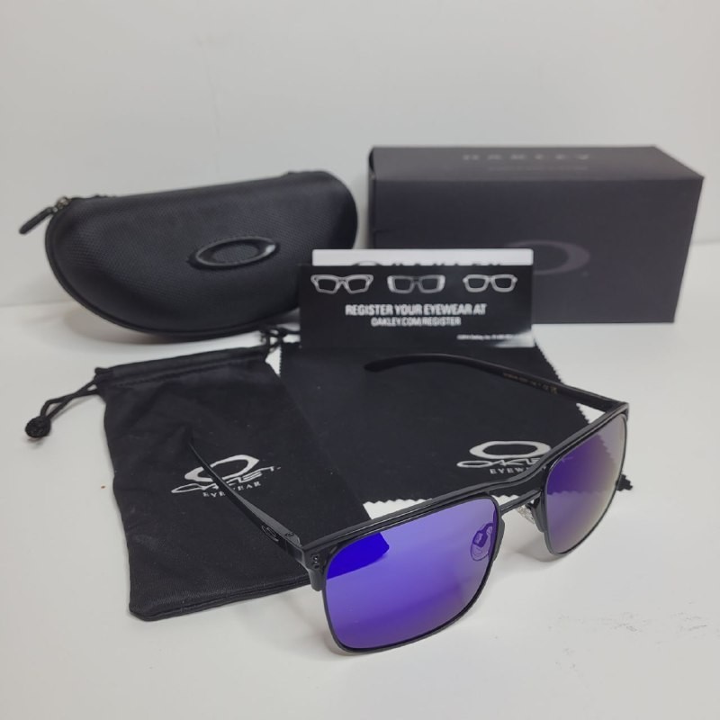 Oakley Holbrook Ti Titanium Sunglasses - Black/Blue 💪Dominate Your Look ...