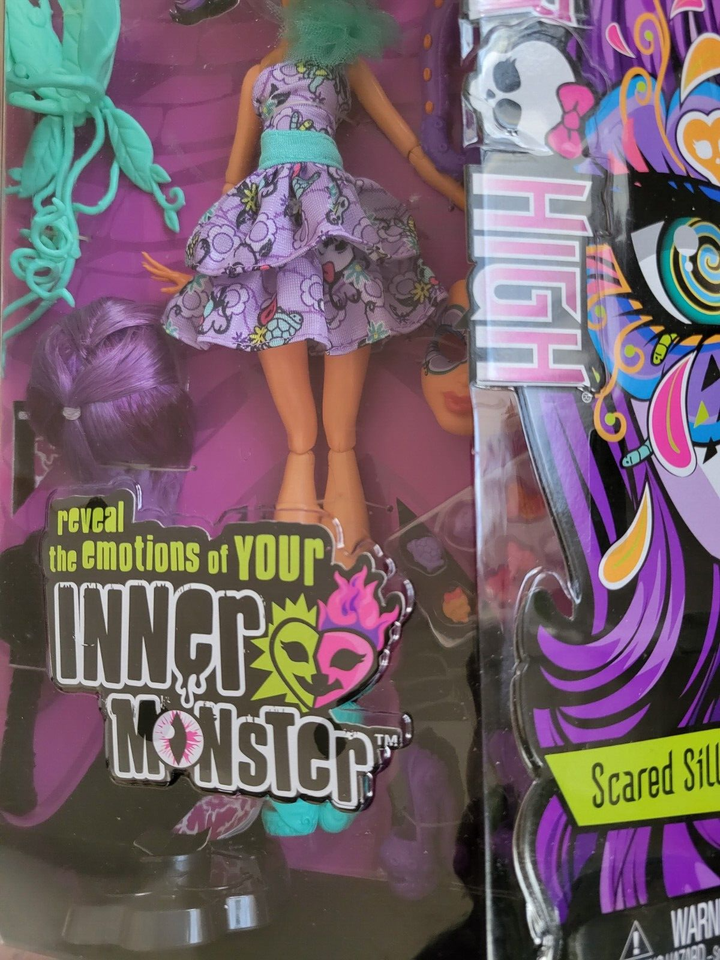Monster High Doll Inner Monster Shy Scared Silly & DRACULARA BOO YORK ...