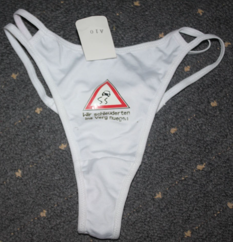 Knapper Slip String Tanga Gr S weiß mit Aufdruck Auto NEU "Chun Qing Nu ...