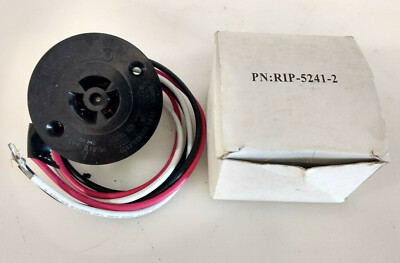 RIP-5241-2 Twist-Lock Base Receptacle Socket Female Connector LED ...