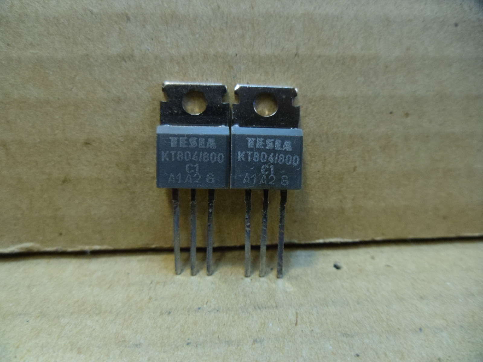 2 x Triac 800v 10a kt804-800 BTB10-800 | eBay
