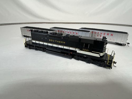 SD40-2 Southern Athearns 3241 “Silver Sides” ho scale | eBay