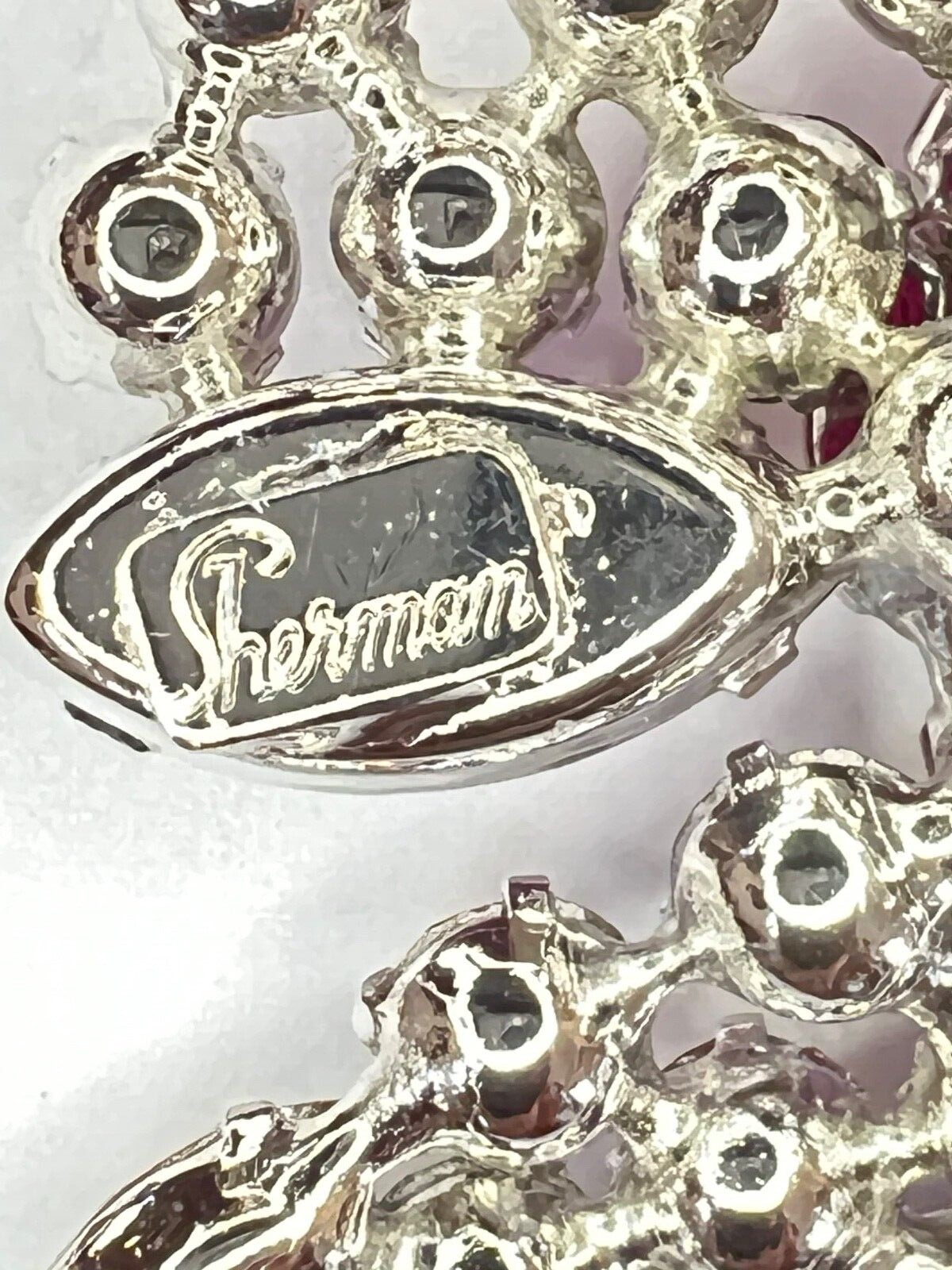 Large Rare Vintage SHERMAN Star shaped flower in Fuch… - Gem