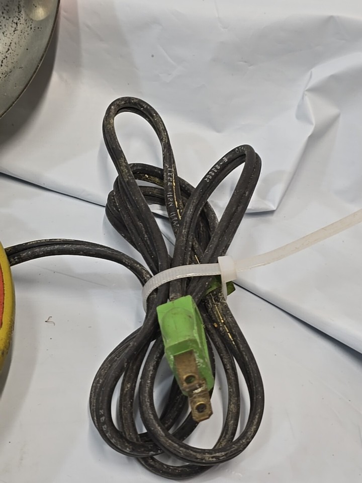 1966 Mattel Incredible Edibles Candy Making Mold Set w/ Box 13 Molds ...