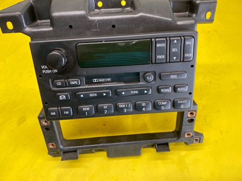 1999-2002 FORD EXPEDITION AM/FM RADIO CASSETTE CD PLAYER OEM YL1F ...