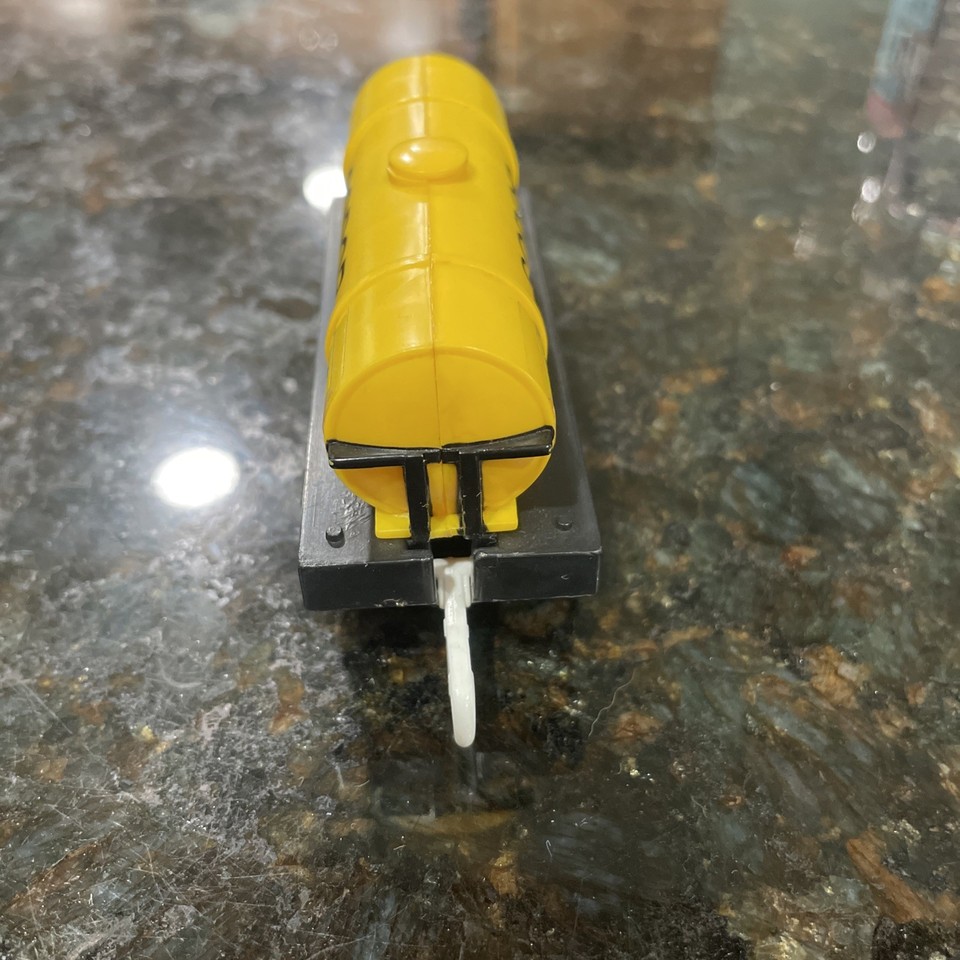 Thomas & Friends TrackMaster Sodor Fuel Tanker Yellow | eBay