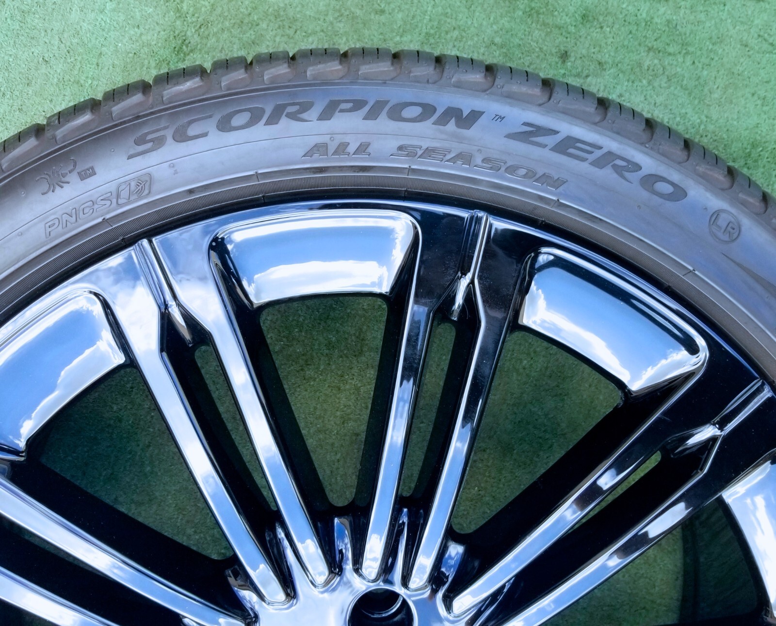 Set 23 inch Black Wheels Tires are OEM Factory Range Rover Sport Style ...