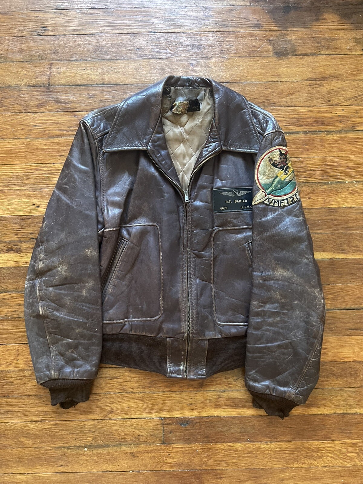 VINTAGE GENUINE WWII USMC TYPE A-2 VMF 122 PATCH WOLF ON WHISKEY BOTTLE ...