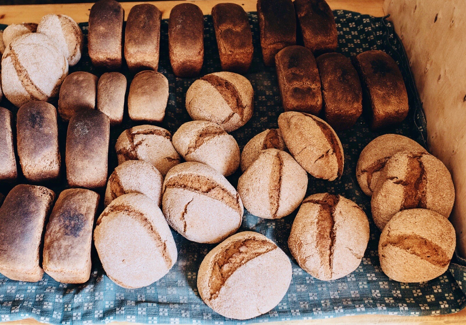 Stone Ground Mill with Sifters The Miller D30S Whole Grain Compact 40 ...